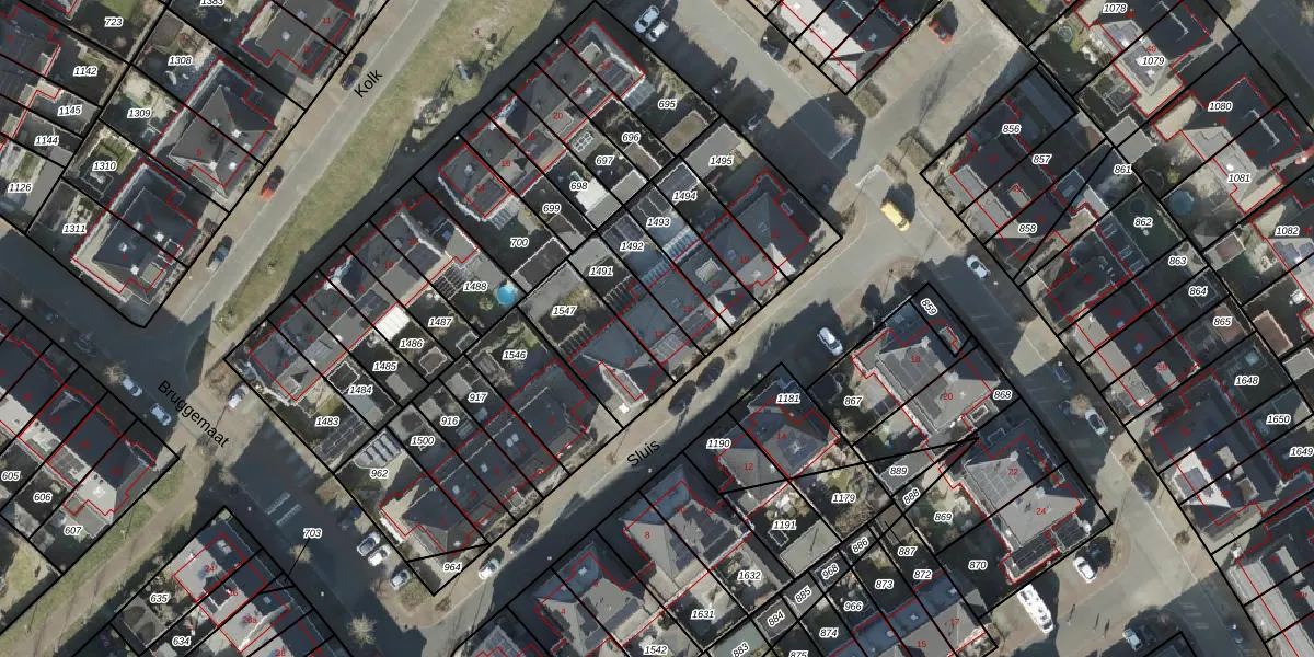 Sluis 13, Borne (7623 MJ) - KadastraleKaart.com