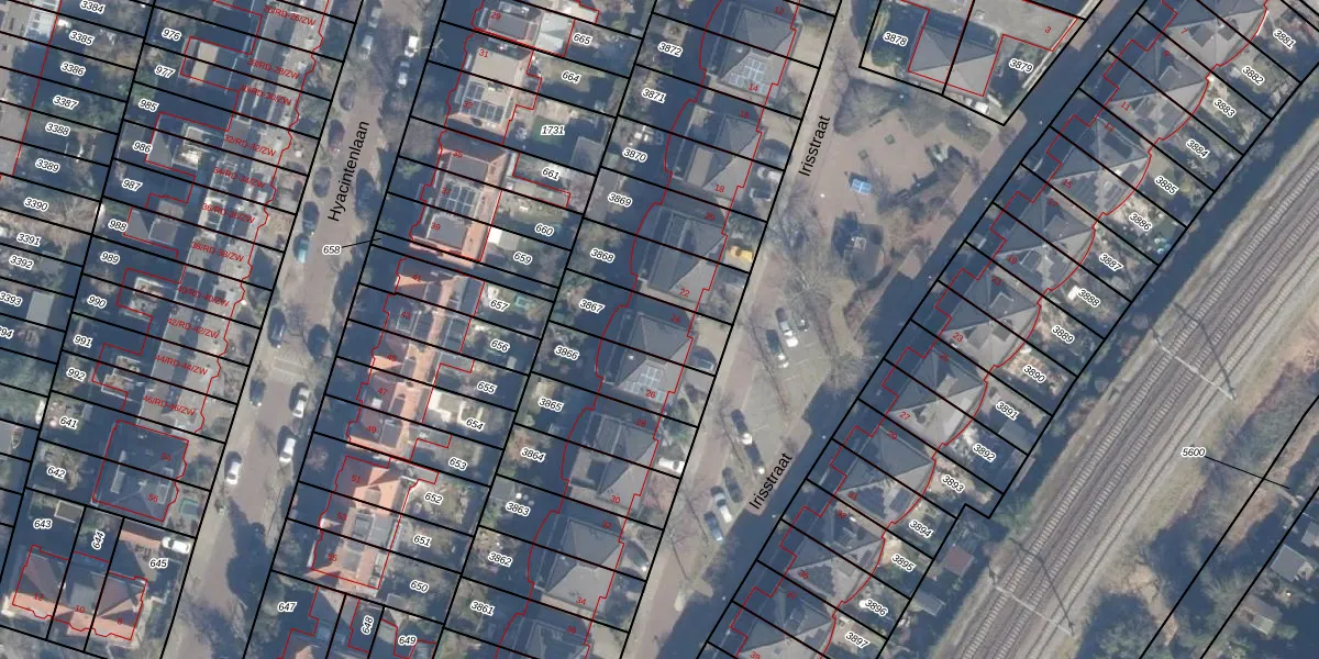 Irisstraat 24, Haarlem (2015 AT) - KadastraleKaart.com