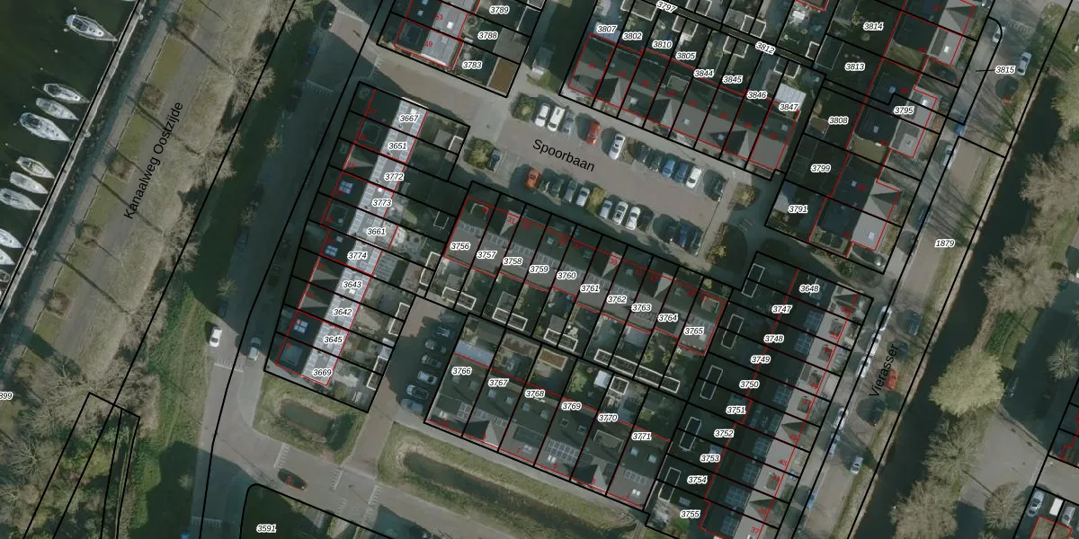 Spoorbaan 35, Hellevoetsluis - HLV01-E-3759 - KadastraleKaart.com