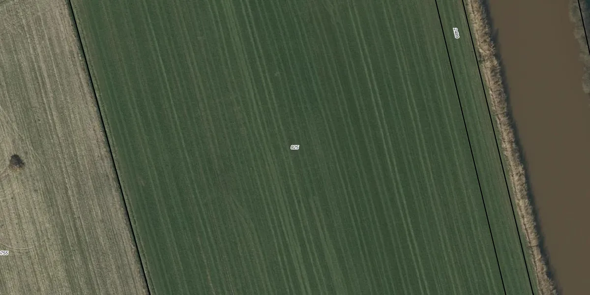 Perceel RDK02K825 in Raamsdonk - KadastraleKaart.com