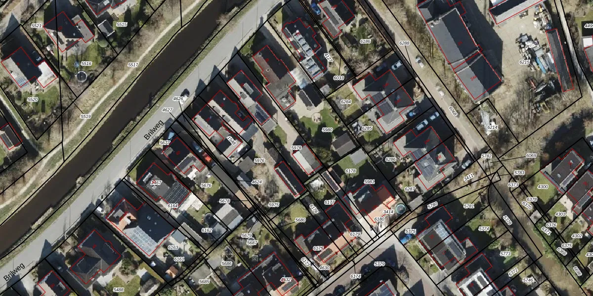 Brilweg 30, Briltil - ZHN00-F-5978 - KadastraleKaart.com